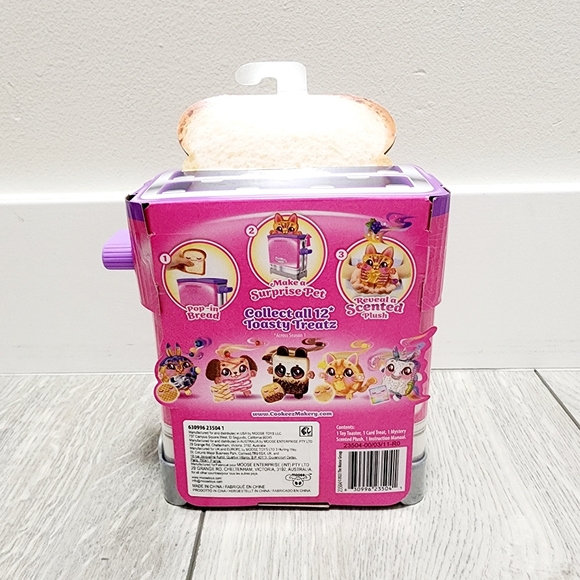 Toys | Cookeez Makery Toasty Treatz Toaster With Scented Plush | Poshmark